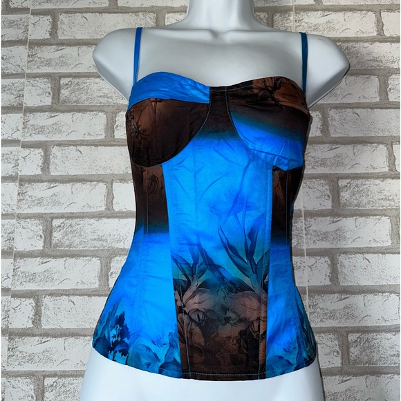 PrettyLittleThing | Tops | Plt Blue Floral Print Structured Corset Top ...